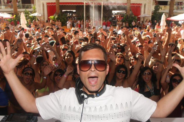 Kaskade Invites Fans to Run With Him During Miami Music Week - EDM Chicago