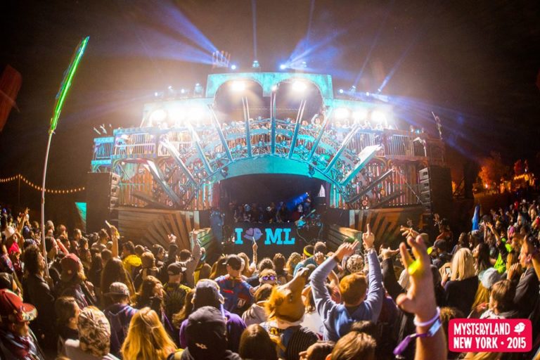Watch this Mysteryland Fan\'s crazy stage dive. - EDM Chicago