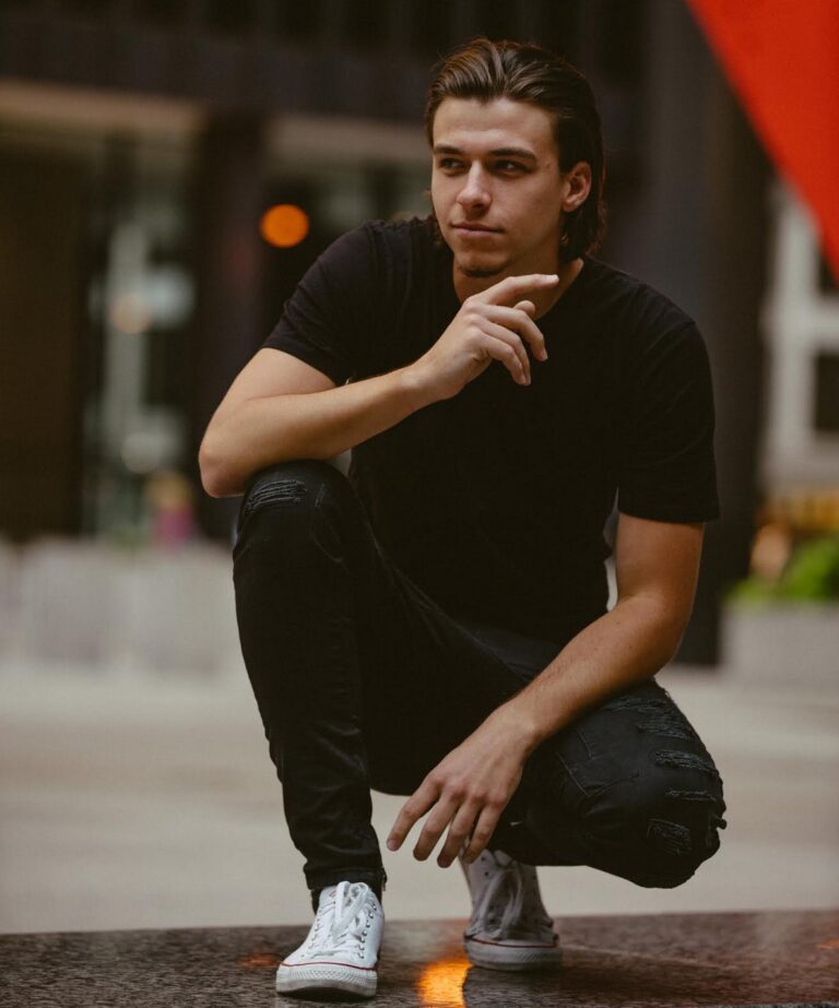 Who Is Dez and What Exactly is "A World of Dez"? - EDM Chicago