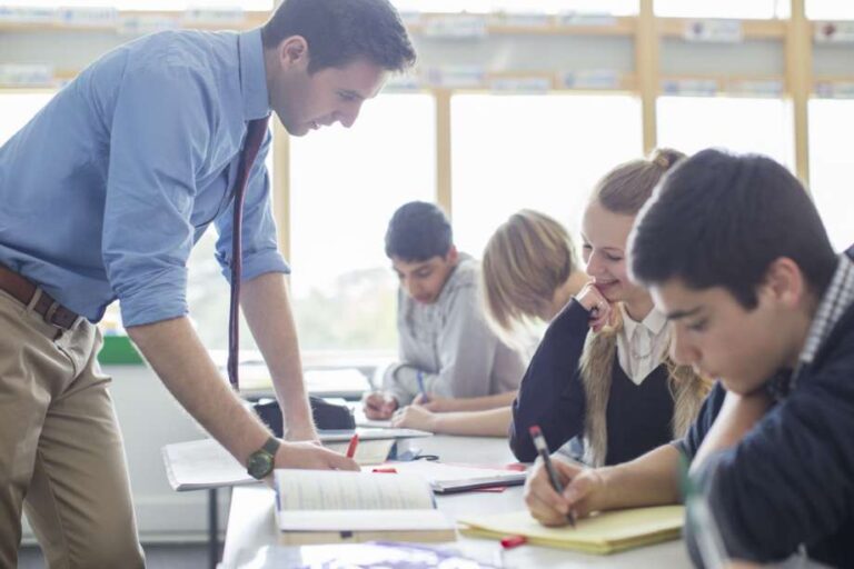Conflict Management in Schools: What Can Teachers Do? - EDM Chicago