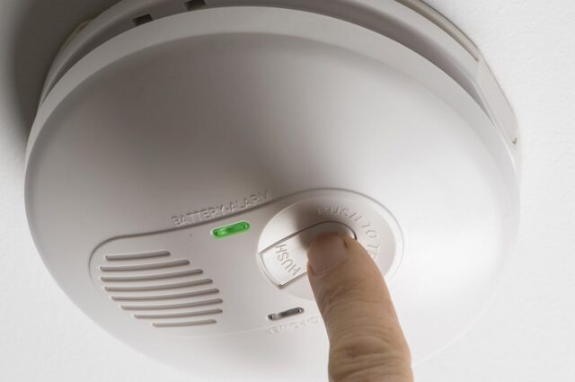 6 Tips For Choosing the Right Smoke Detector For Your House - EDM Chicago