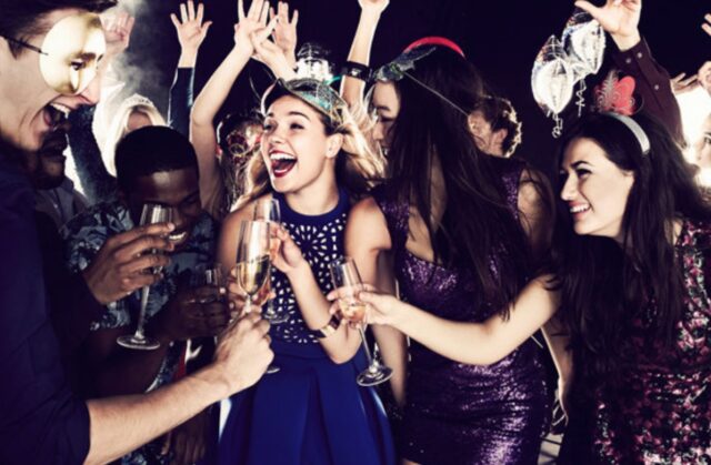 9 Dating Ideas to Revive the Spark in Your Relationship - EDM Chicago