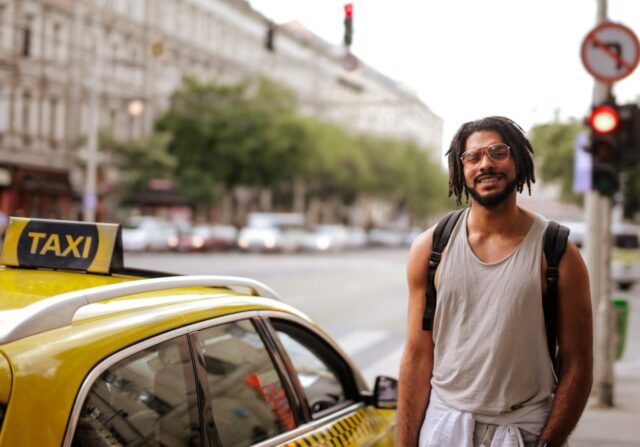 Taxi Safety Tips and Rules All Travelers Should Follow - EDM Chicago