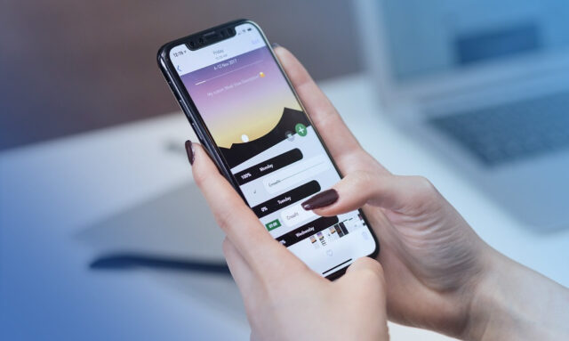 The Top 9 UI Mobile Design Trends You Should Follow in 2024 - EDM Chicago