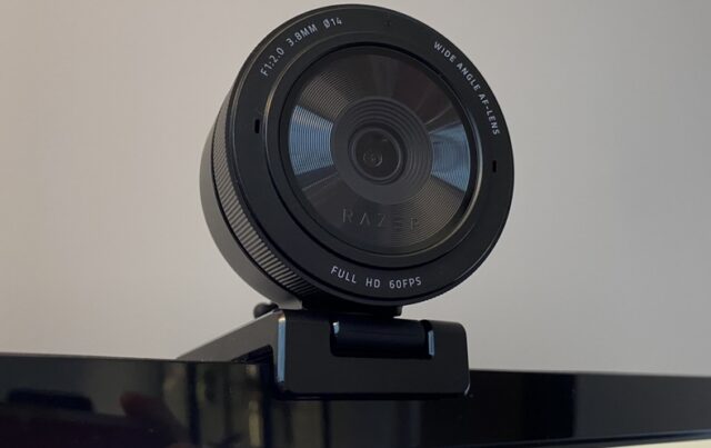Features To Consider When Buying A Streaming Camera - EDM Chicago