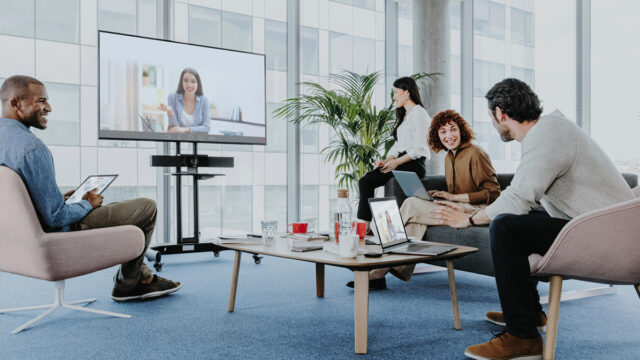 8 Tips To Seamlessly Transition To A Hybrid Work Model - EDM Chicago