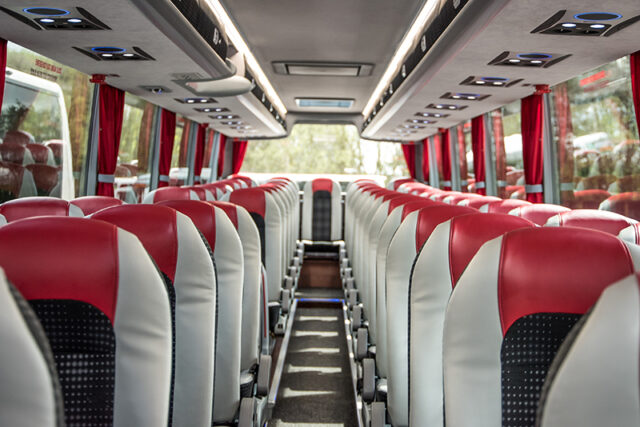 6 Tips For Renting A Bus For A Day Trip - EDM Chicago