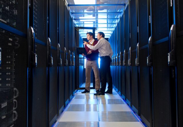 What Is an Offshore Dedicated Server & When Should You Use One - EDM ...