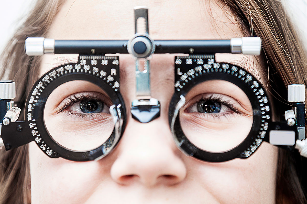 What is a Refractive Lens Exchange Procedure: 3 Risks & 4 Benefits ...