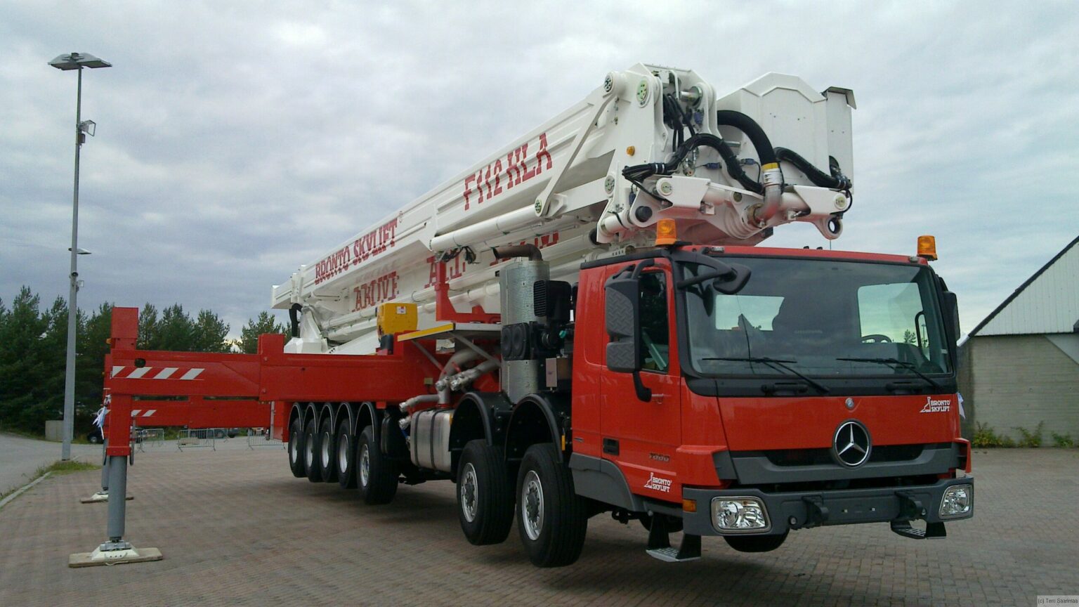 6 Most Interesting Fire Service Vehicles from Around the World - EDM ...