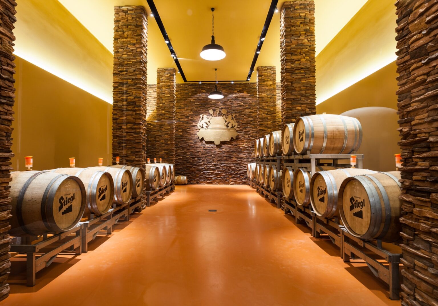 How To Organize a Brewery Tour Effectively - EDM Chicago