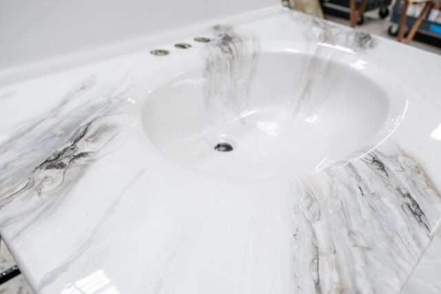 Undermount Epoxy Sink: A Contemporary and Durable Kitchen Fixture - EDM ...