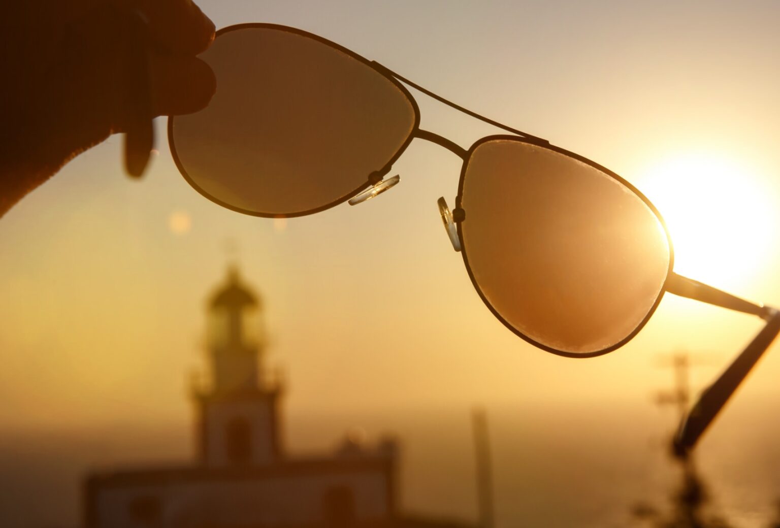 Exploring Aviator Sunglasses: Why Are They More Than Just a Fashion ...