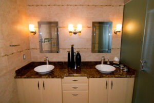 Single Person Bathrooms vs. Multiple Person Bathrooms - EDM Chicago